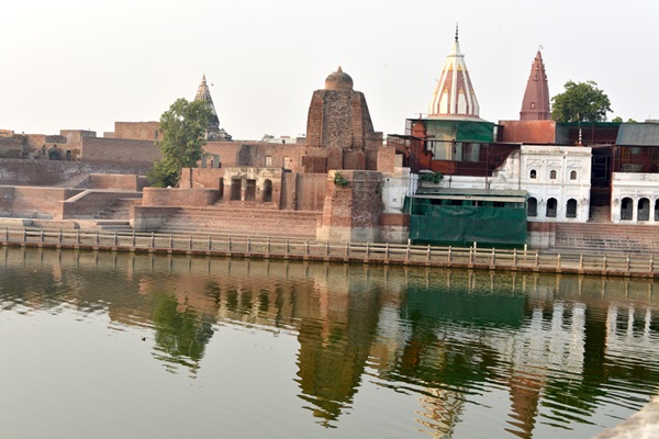 Ancient Bricks Temple - India-Box